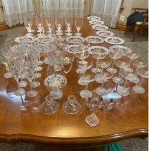 Rare And Collectible Avon Items : Avon Crystal Vase Value Guide - Price ...