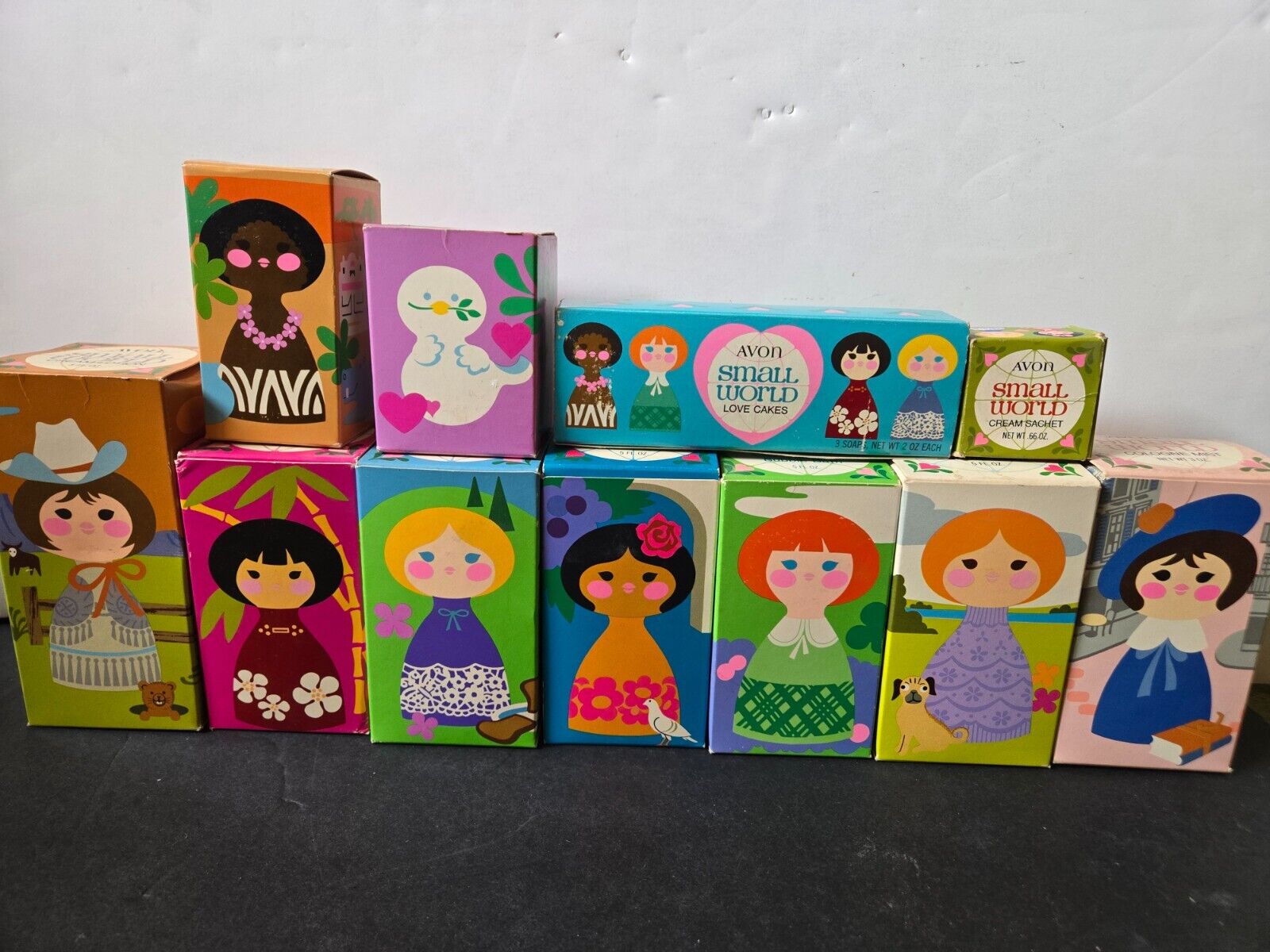 Rare And Collectible Avon Items : Avon Small World Collection Value ...