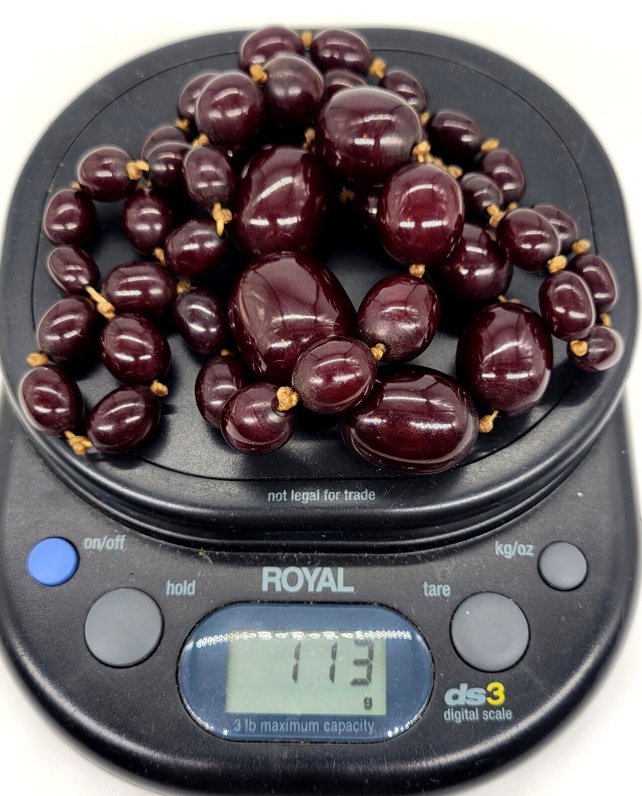 Rare And Collectible Bakelite Items : Bakelite Chunky Value Guide ...