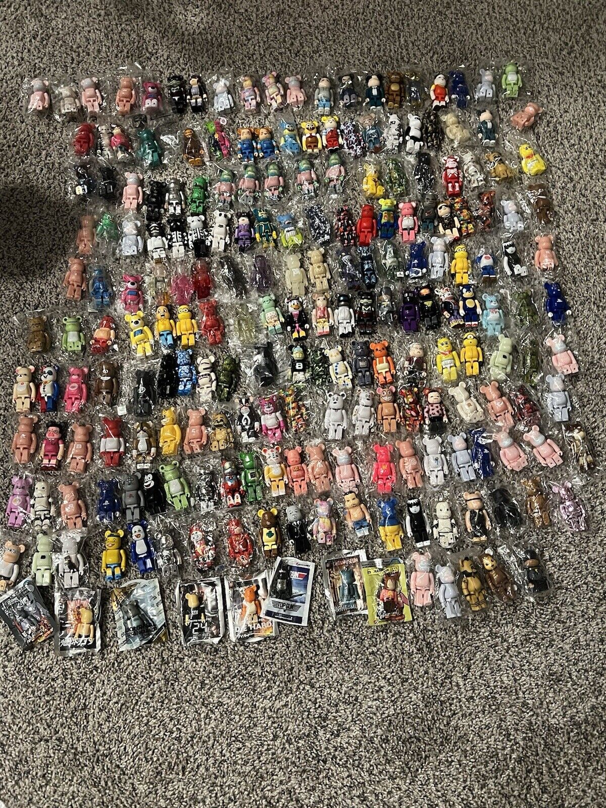 Bearbrick Collectibles : Bearbrick pieces Value Guide - Free Price List ...