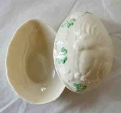Belleek Easter Egg / Covered Trinket Box w/ Rabbit Blue mark Ireland