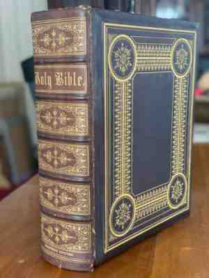 1866 Antique Holy Bible: Philadelphia William W. Harding - 156 years old!