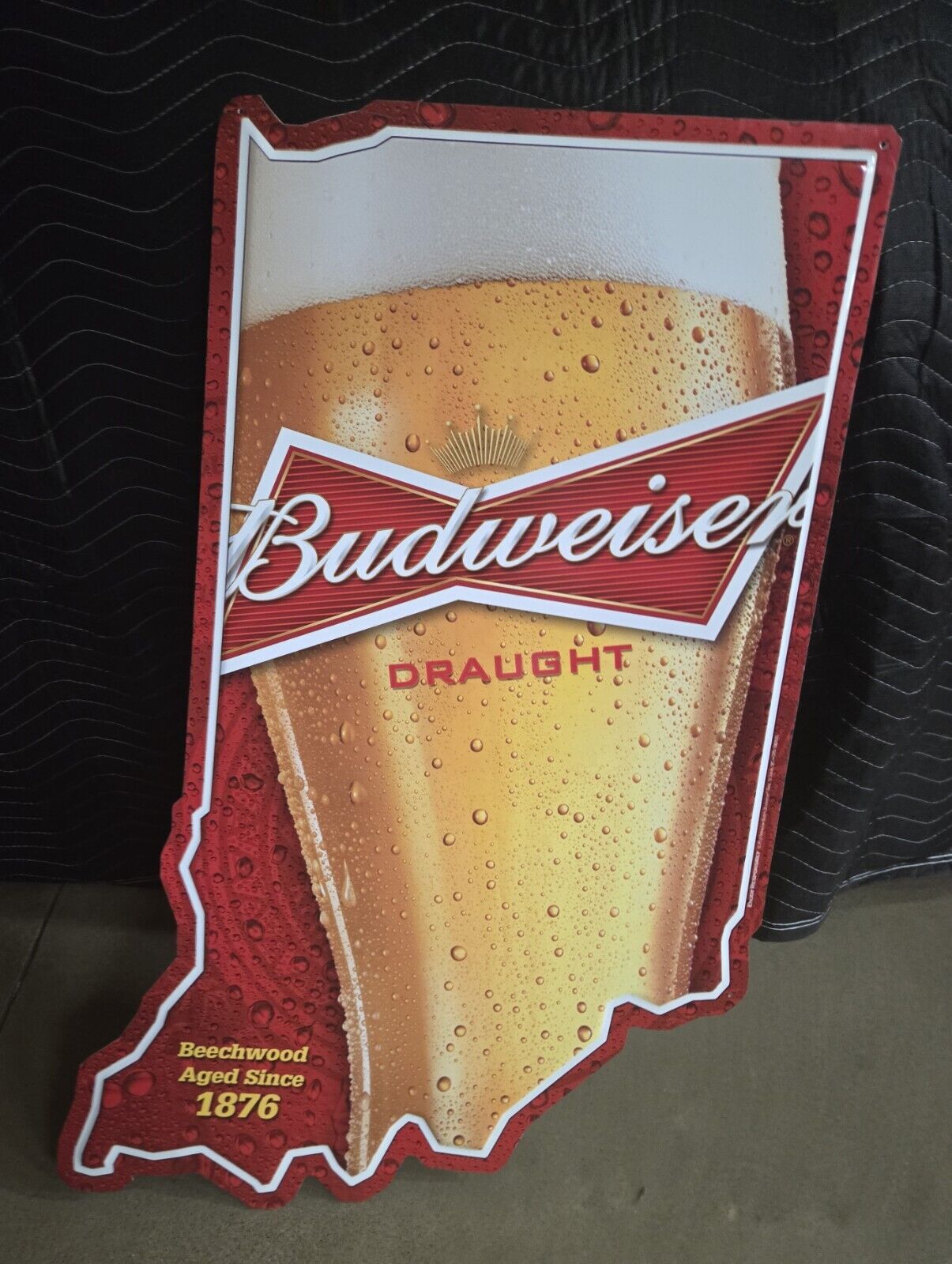 Budweiser Collectibles : Budweiser Medal Signs Value Guide - Price List ...