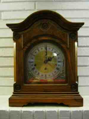 HOWARD MILLER 1982 TRIPLE CHIME MANTEL CLOCK, 16" X 13" X 6", 612-365 ...