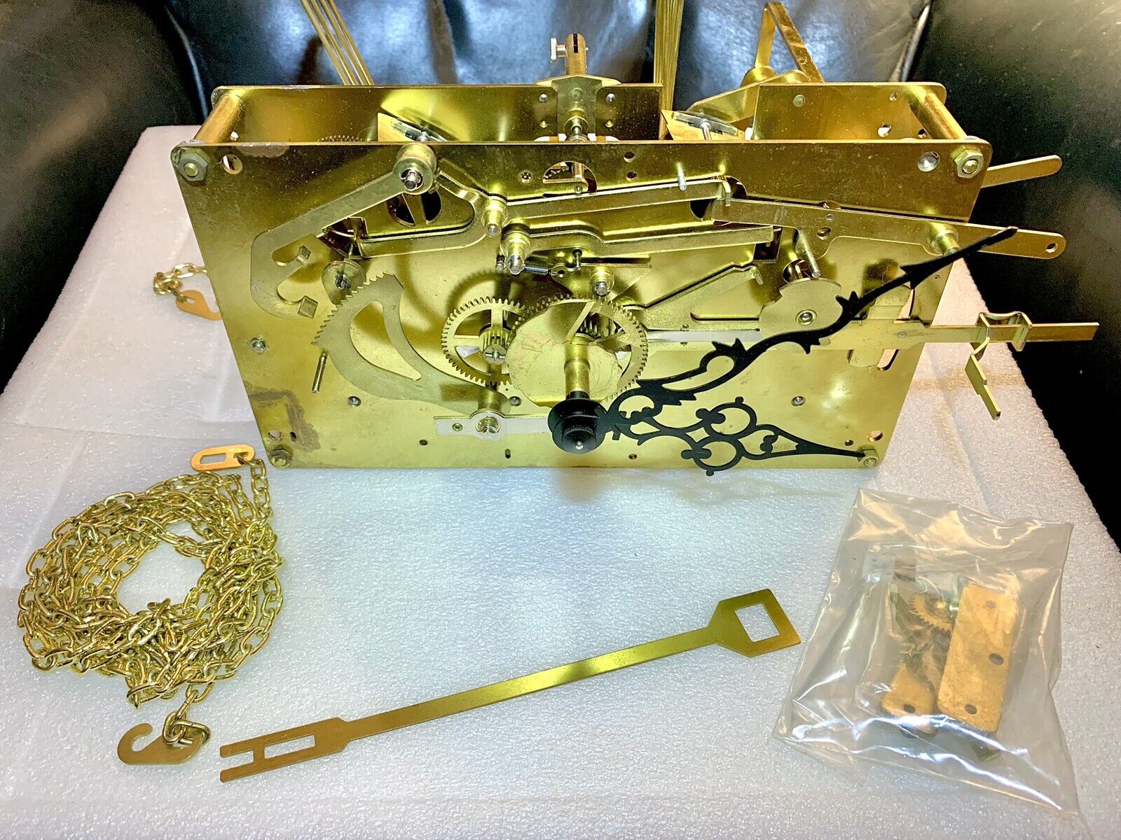 Rare And Collectible Clocks : Clocks Urgos Parts Value Guide - Price ...