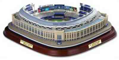 Danbury Mint Collectibles : Danbury Mint Yankee Value Guide - Price ...