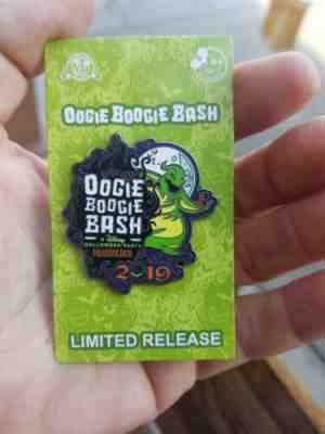 Rare And Collectible Disney Items : Bash Disney Value Guide - Price ...