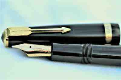Collectible Fountain Pens : Parker Duofold Maxima Value Guide - Price ...