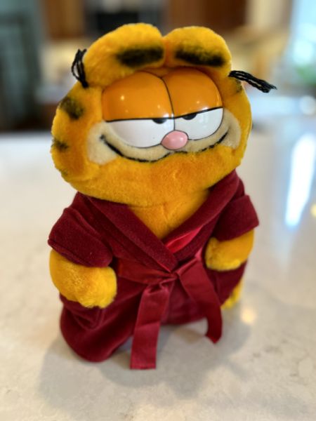 Garfield Collectibles : Dracula Value Guide - Price List | Garfield ...