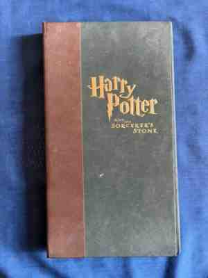 Harry Potter and the Sorcererâ??s Stone Illustrative Style Guide 2000 ...