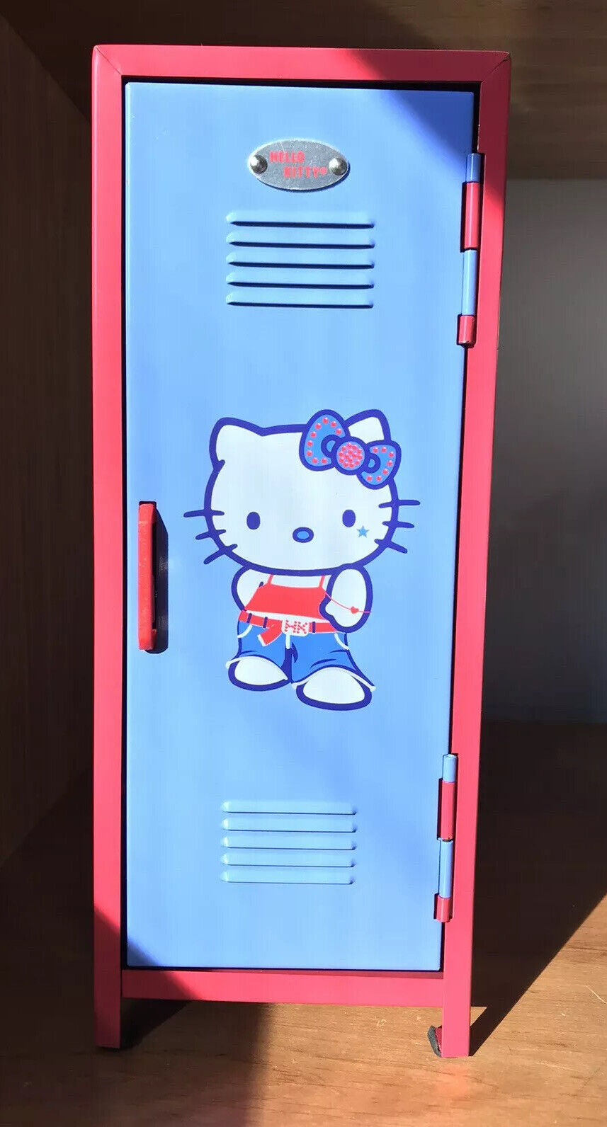 Rare And Collectible Hello Kitty Items : Hello Kitty Sanrio Mini Locker ...