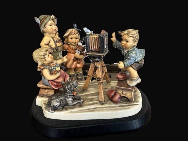 Rare And Collectible Hummel Items : Classic Hummel Value Guide - Price ...