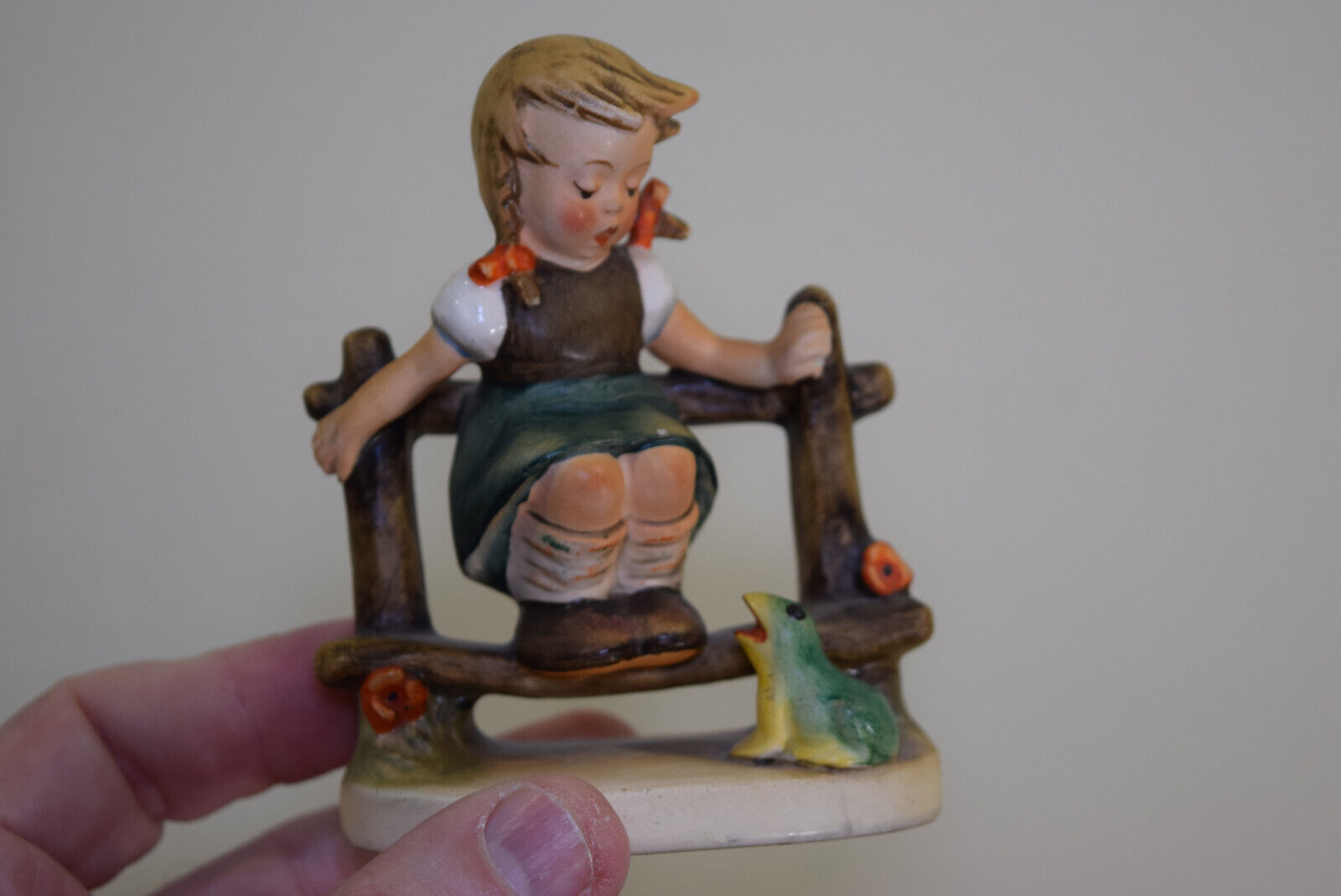 Rare And Collectible Hummel Items : Velma Value Guide - Price List ...