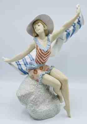 Lladro LADY AT THE BEACH Figurine 5660 "SUNNING IN IPANEMA" w/Original ...