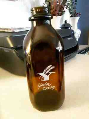 Vintage Yoder Dairy Amber/Brown 1 Quart Glass Milk Bottle