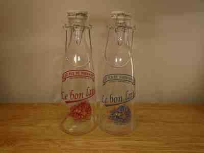 Pair of Le Bon Lait Glass Milk Bottles Wire Bail With Ceramic Lid Red ...
