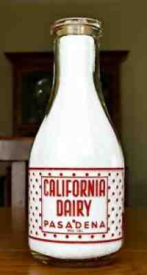 1949 CALIFORNIA DAIRY Pyro QT Milk Bottle PASADENA CA CAL