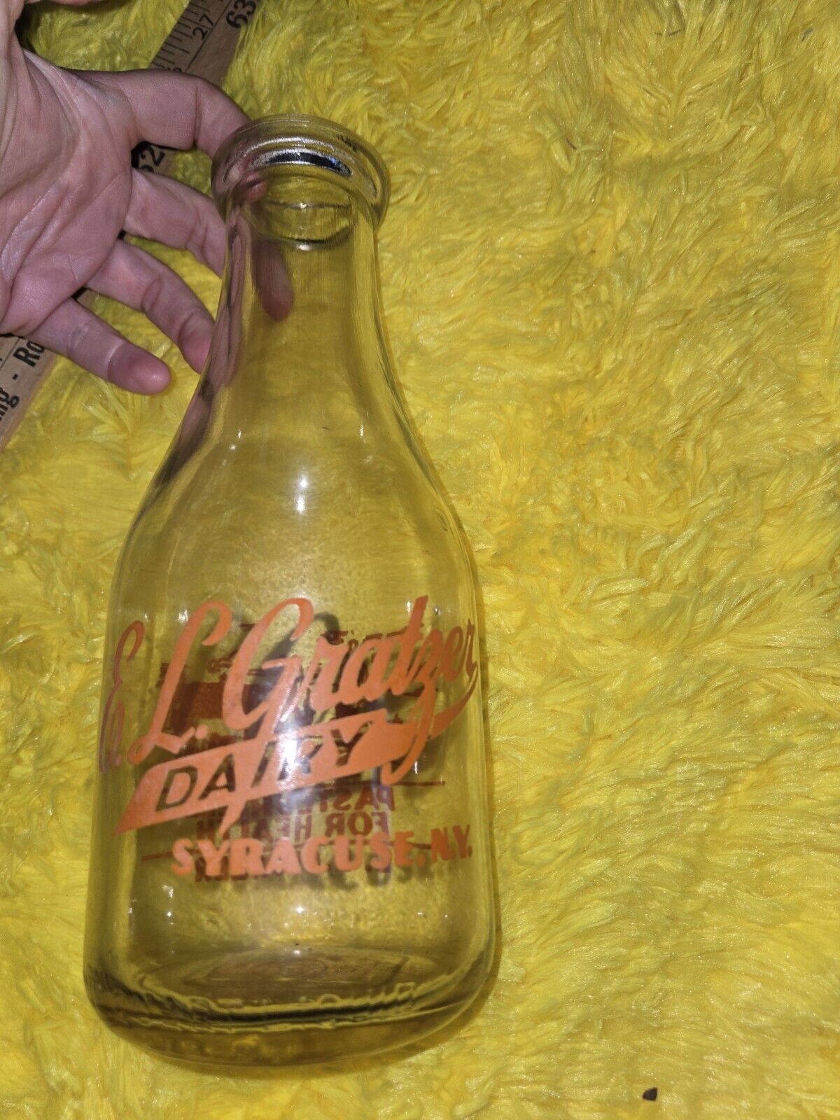 Milk Bottle Collectibles : Syracuse Gratzer Milk Bottle Value Guide ...