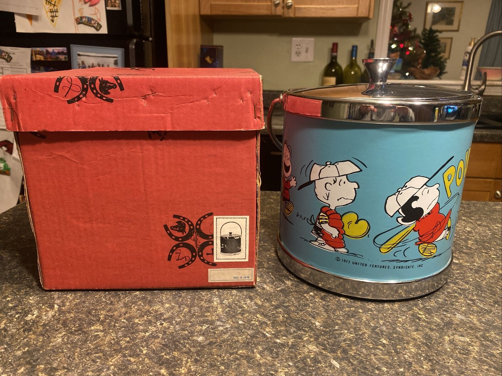 Peanuts Memorabilia Collectibles : Snoopy Dream Peanuts Value Guide ...