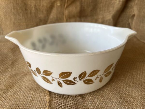 Vintage Pyrex Collectibles : Vintage Pyrex October Value Guide - Price ...