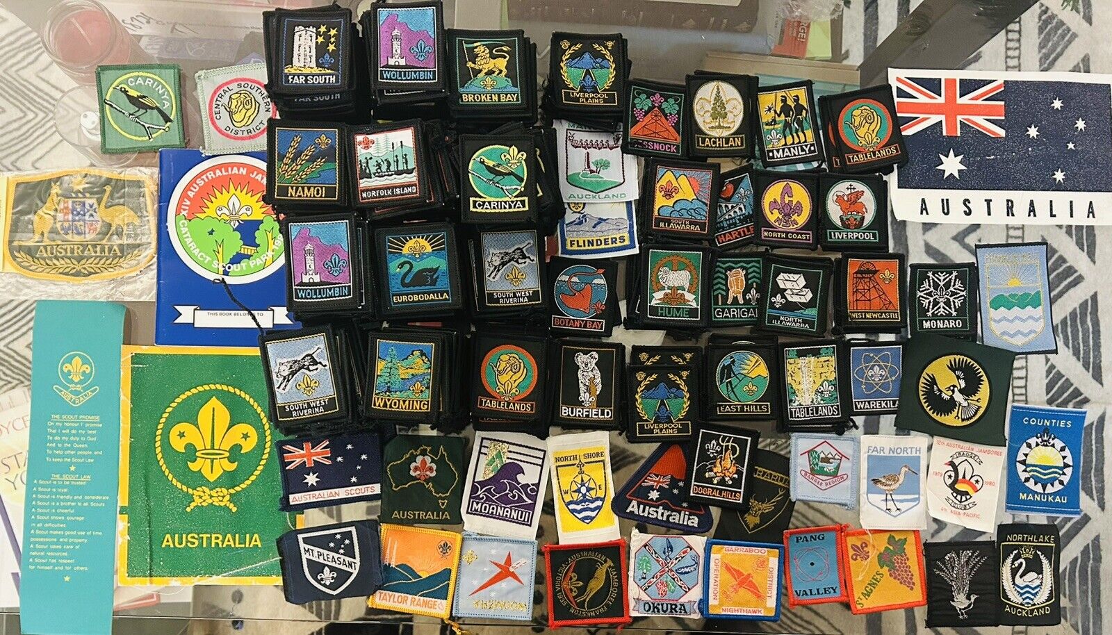 Boy Scouts Australia Lot Of 300+ Patches Badges - Sold for $122.50 ...