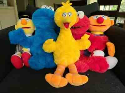 Rare And Collectible Sesame Street Items : Sesame Street Different ...
