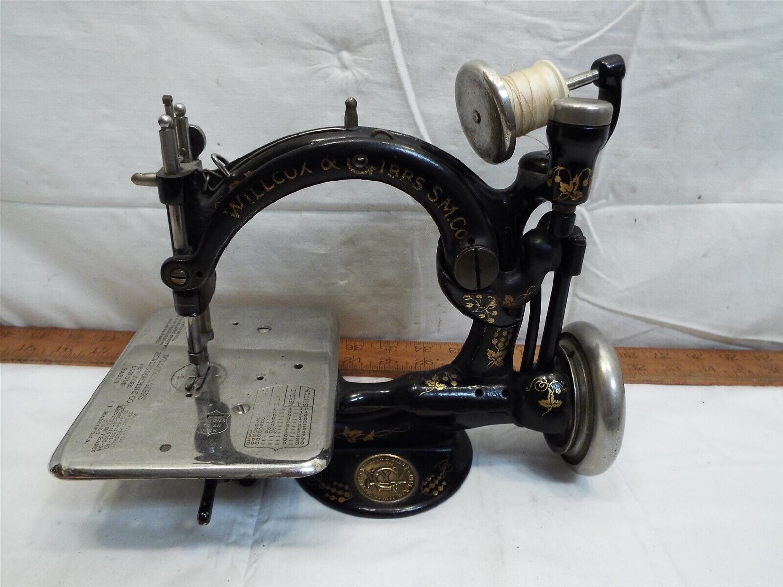 Antique Sewing Collectibles : 1997 sewing Value Guide - Free Price List ...
