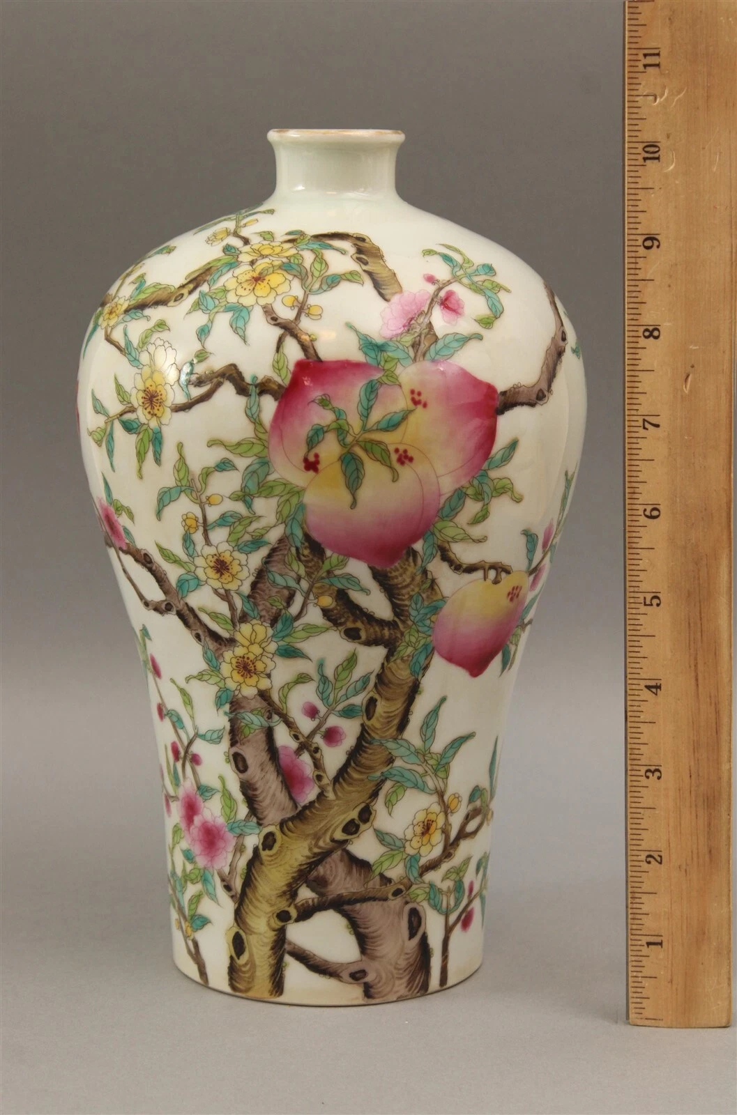 Vase Collectibles : Person Value Guide - Price List | Vase Collectors Guide