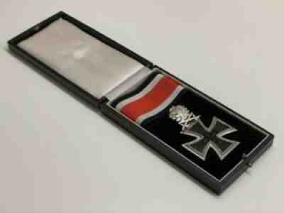 WWII Collectibles : knight WWII